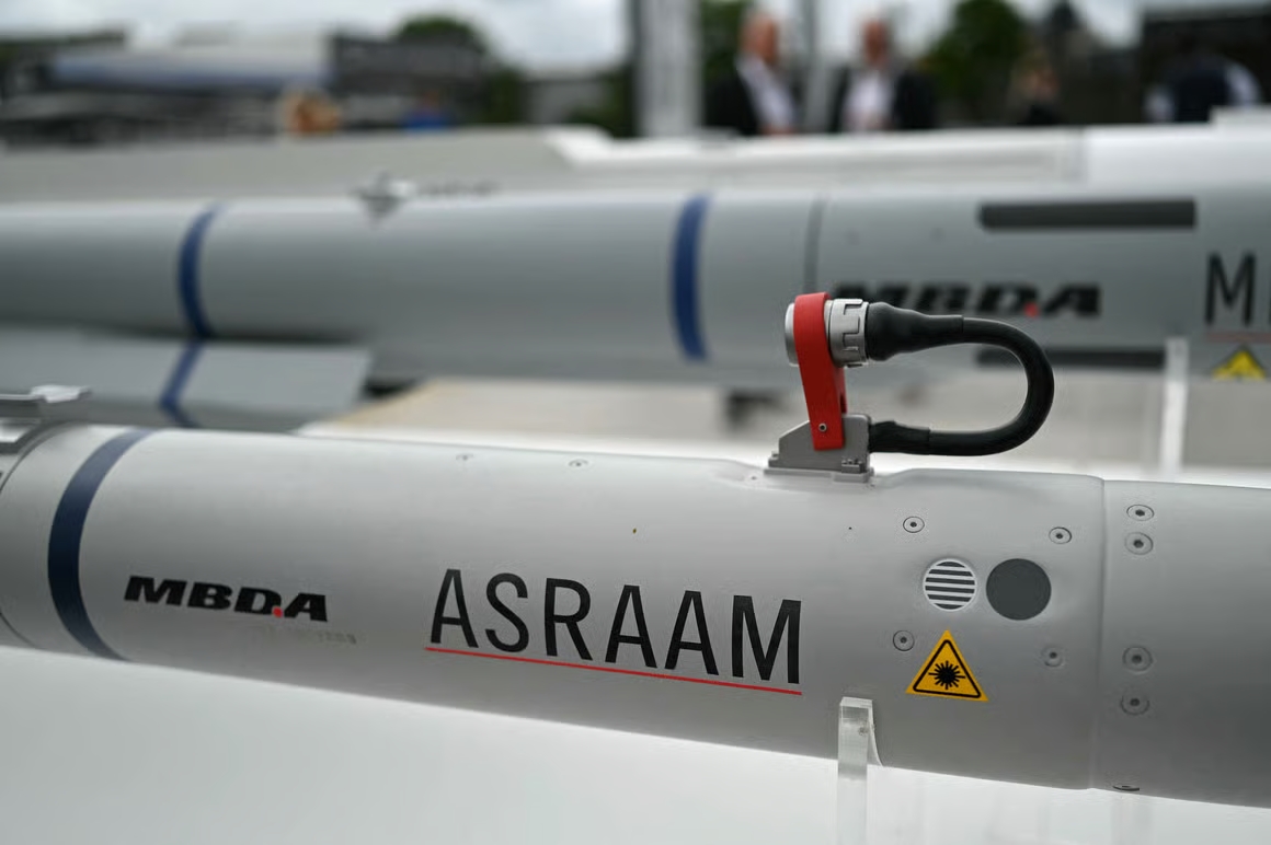 Le Tejas Mk-1A indien modernisé avec l'ASRAAM de MBDA - OpexNews