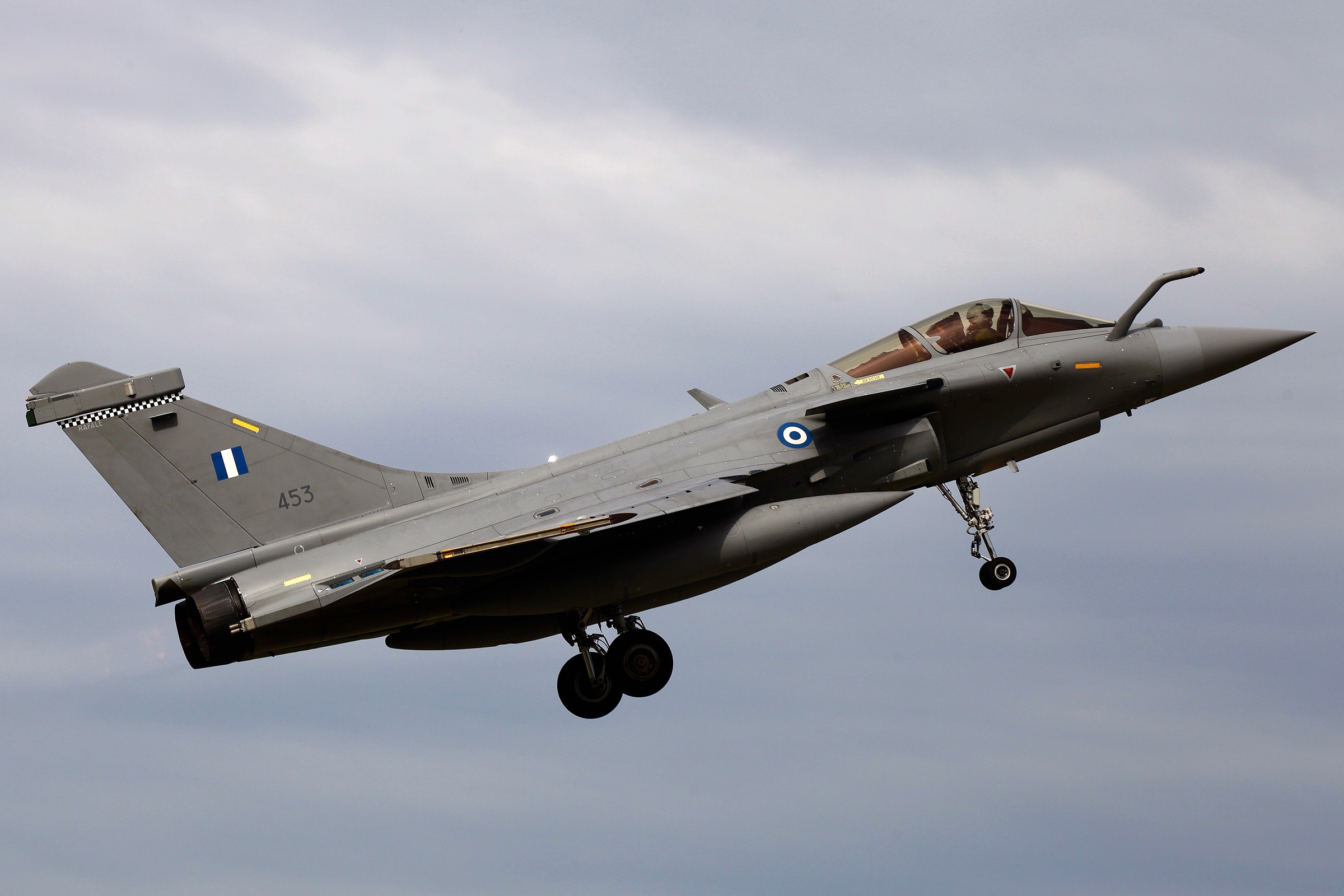 Athènes regarde le Rafale F4 face aux Eurofighter turcs - OpexNews